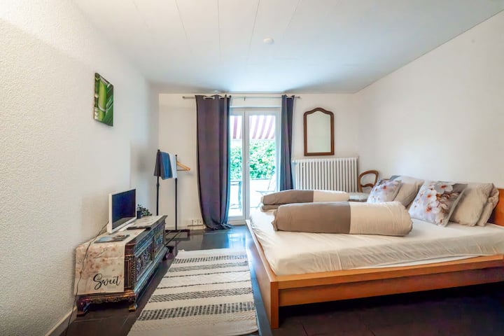 2br Suite | Private Balcony | 8min Airport - Kloten