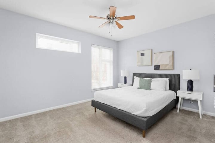 Cozysuites | Modern 1br, Monument Circle, Indy - Christian Park Indianapolis