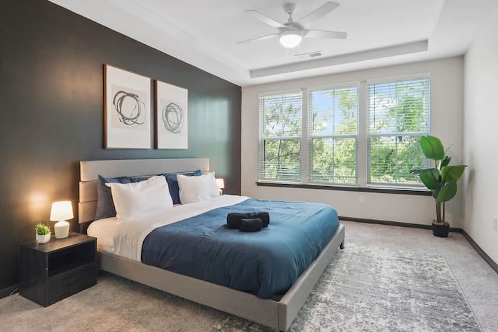 Luxe King 3br Suite—in North Raleigh! - Wake Forest