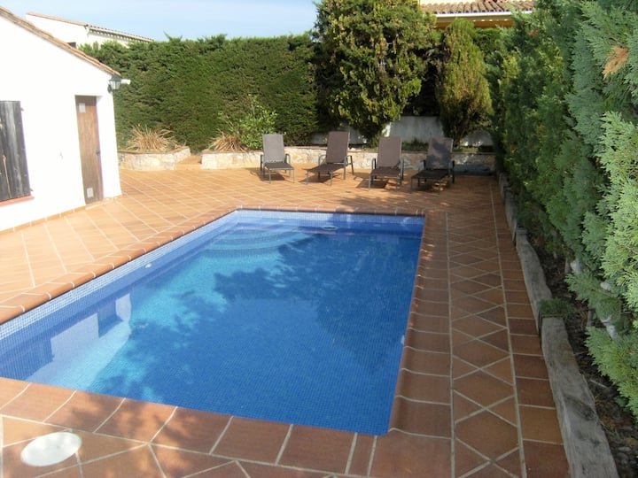 Villa à Estartit Avec Piscine Privée & Jardin - L'Escala