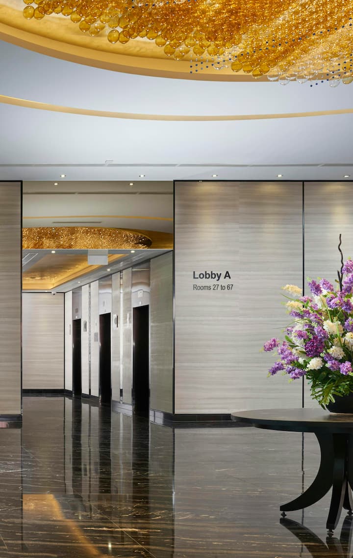 Superior Queen Room In Modern, Well Located Hotel - Singapore