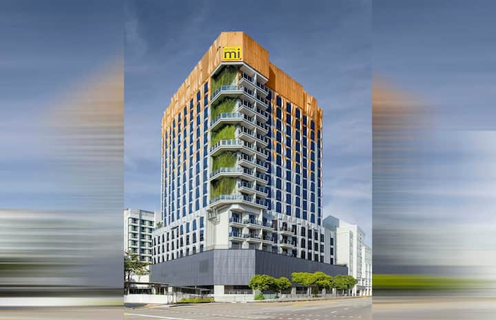 Superior Twin Room, City Views From A Modern Hotel - Bedok