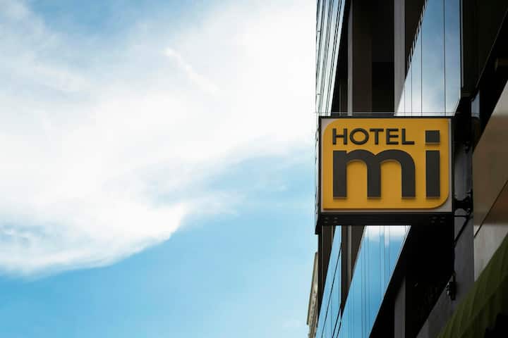 Superior Twin Room, Modern Hotel In Trendy Area - Singapore