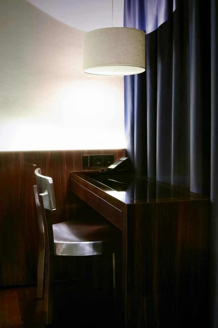 Perfect Location In Berlin Mitte + Hip Bar - Berlín