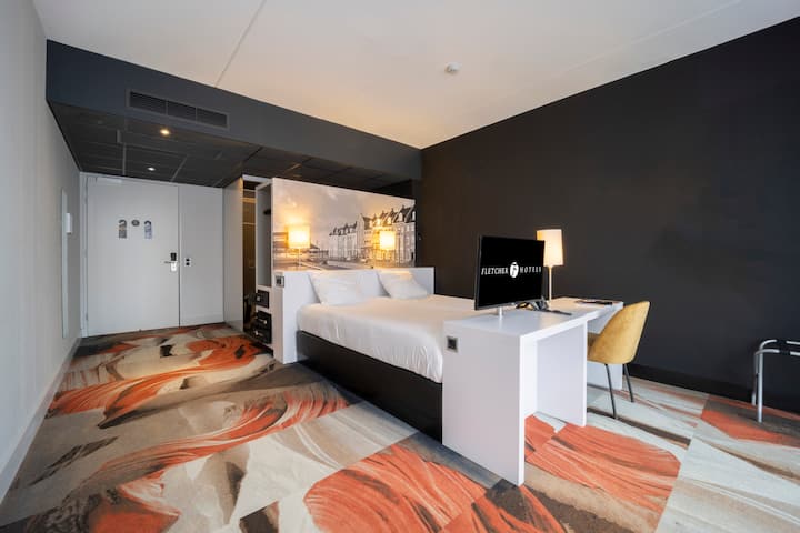 Helmond Getaway With Indoor Play Area And Dining - Helmond