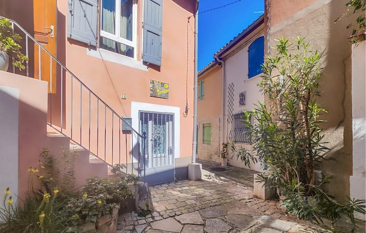 1 Bedroom Lovely Apartment In Meze - Mèze