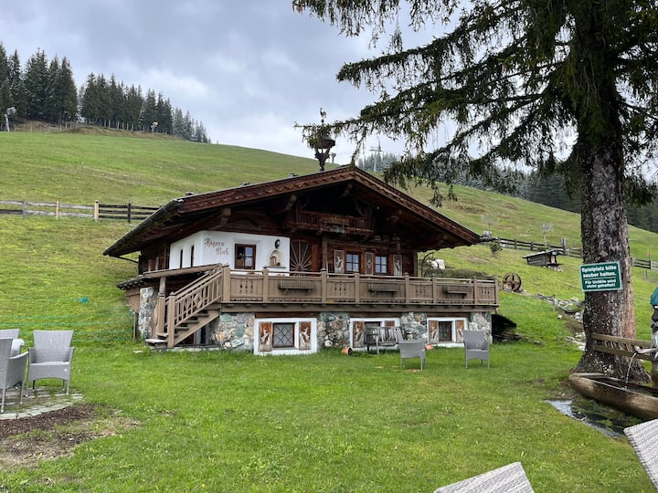Haus Jägersruh - Zimmer Gipfelstürmer - Saalbach-Hinterglemm