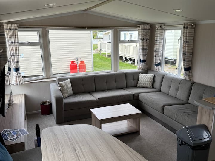 Cedar Lake Apartment Retreat - Skegness