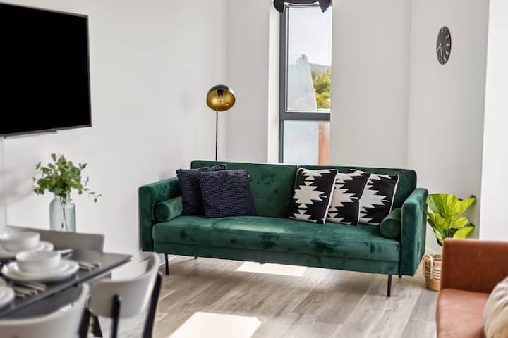 London Retreat W/ Open Living Space - Hertfordshire