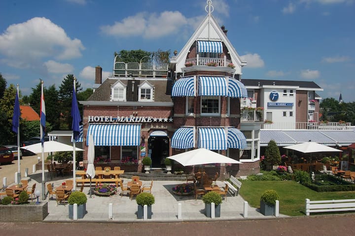 Artistic Bergen Escape | Close To Beach & Nature - Egmond aan Zee