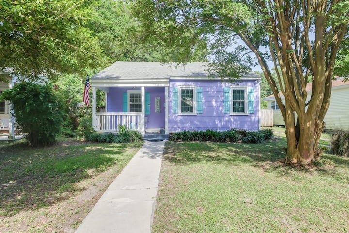 The Little Sandy Flamingo - Gulfport, MS