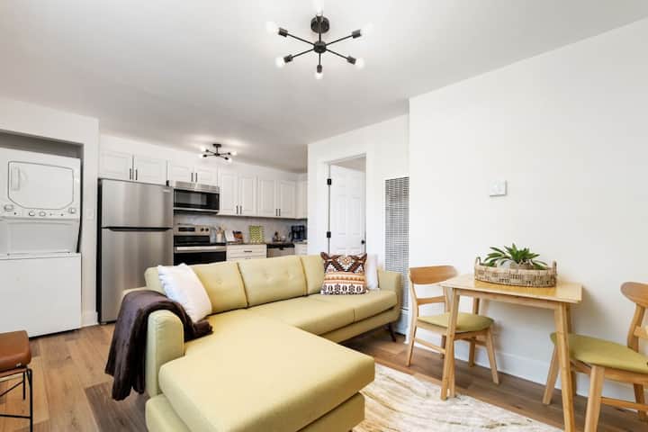 Modern Apt | Parking | Near German Village + Dtwn - Columbus, OH