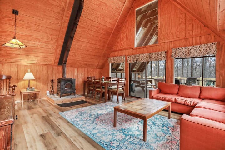 Mountain Mist Retreat - Berkeley Springs, WV
