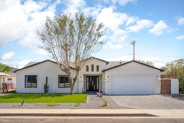 New|casa De Camelback|pool|minigolf|game Room - Scottsdale, AZ