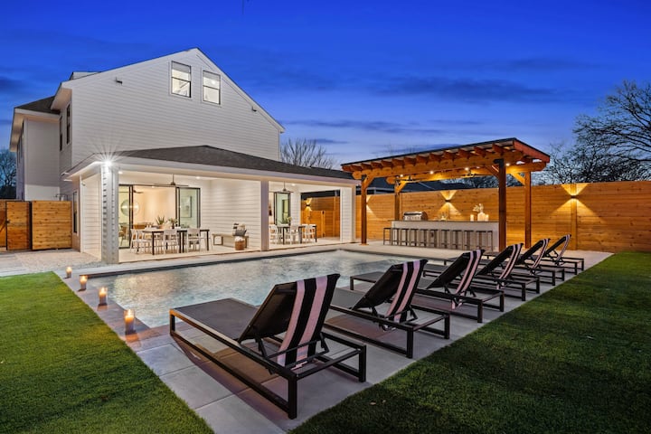 Modern Luxury Homes | Private Pool - Austin, TX