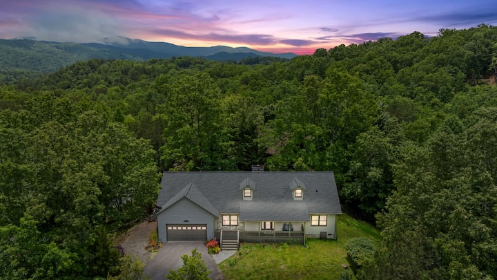 12 Min To Downtown! Sleeps 16~hot Tub~fire Pit - Blue Ridge, GA