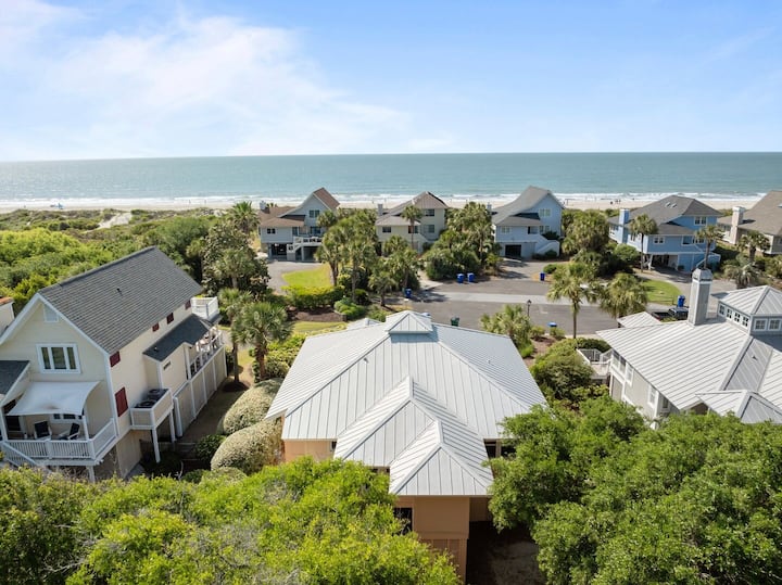 Fantastic Home With Ocean Views & Private Access! - Mount Pleasant, SC