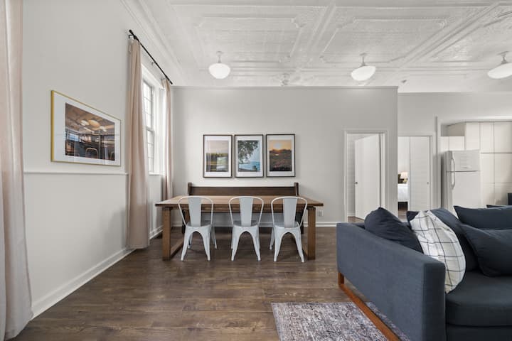 Room 7 At The Bloomfield Inn (The Bell Tower) - Picton