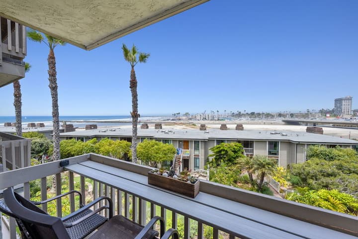 F205 - Charming 1 Bedroom At Ncv With Ocean Views - Strand Beach, CA