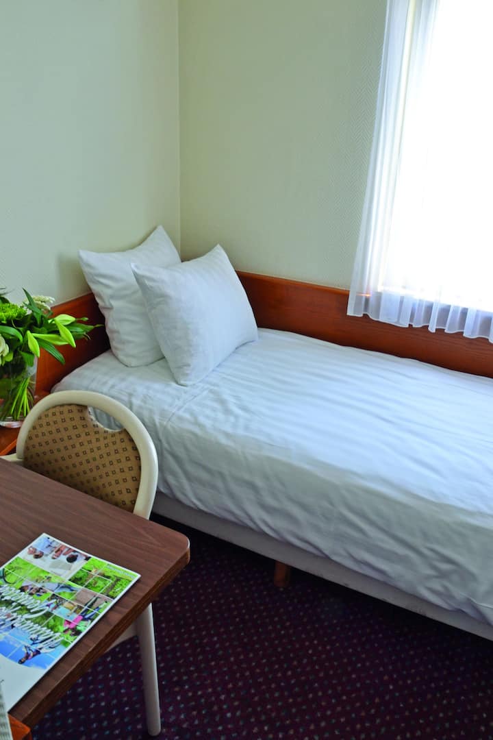 Convenient Stay! Onsite Dining And Parking! - Hellevoetsluis