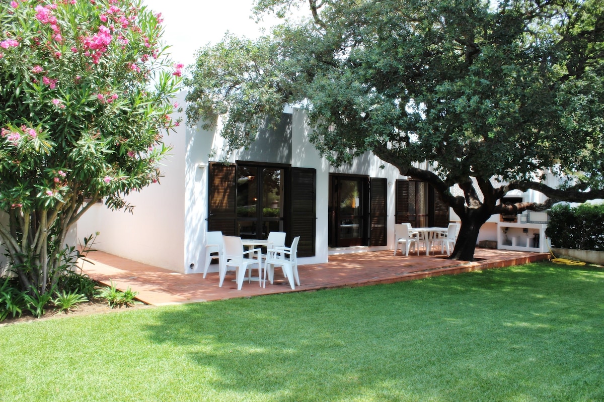 Playa Villa Maria Luísa - Balaia 10 - Casas en renta en Olhos de Água ...