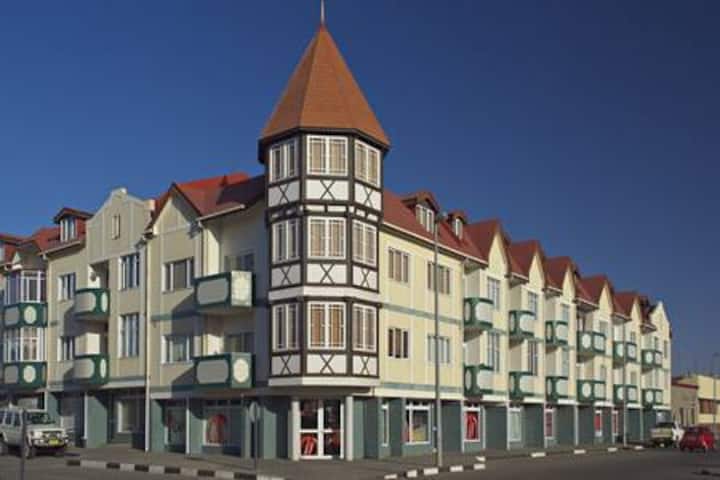 Eumbo Cbd Self Catering - Swakopmund