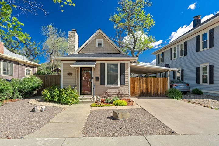 2br Bungalow W/ Seating Patio Near Old Colorado Dt - Colorado Springs, CO