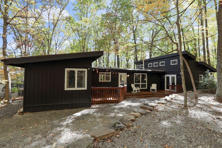 Starling House - A Modern Mountain Retreat In Cool - Berkeley Springs, WV