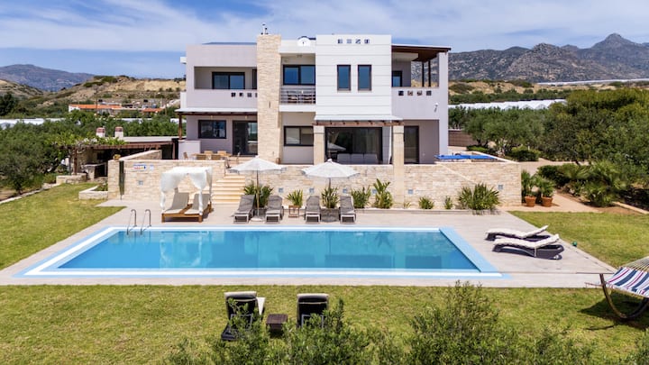 Villa Zoe - With 72m² Pool - Crete