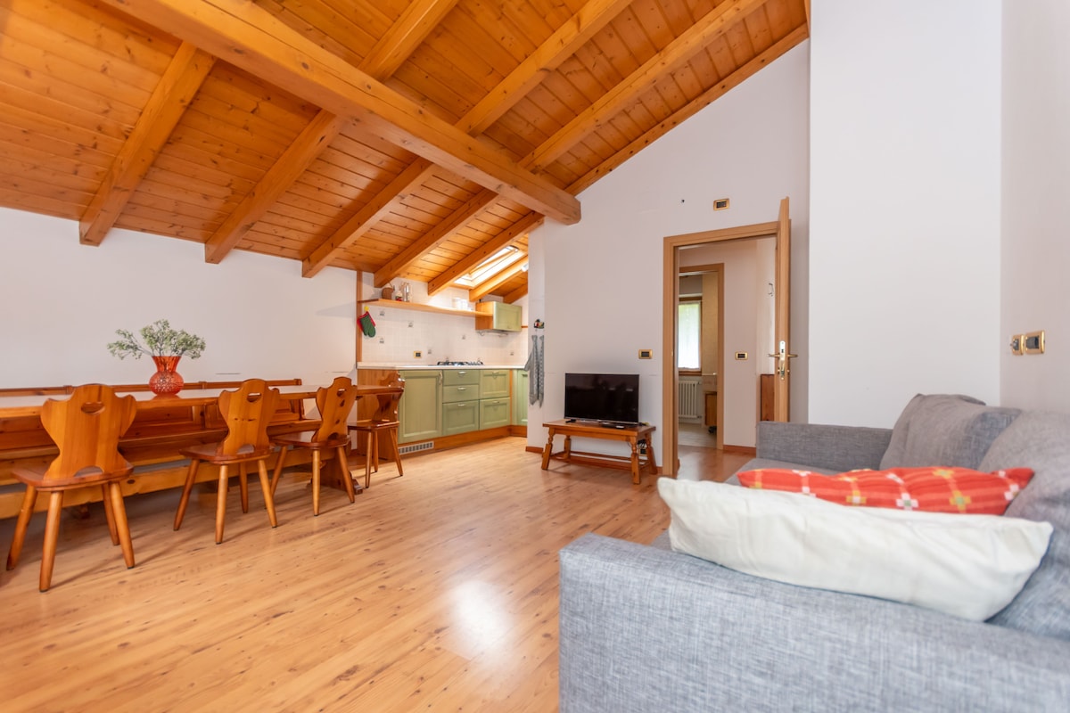 La Casa de Elvira-Mansarda - Airbnb