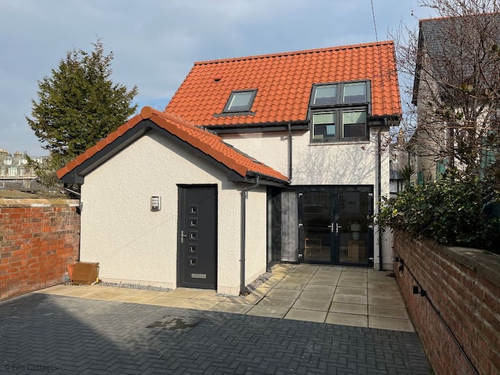 The Cottage, 2a Ellice Place, St Andrews, Fife, Ky - St Andrews, UK
