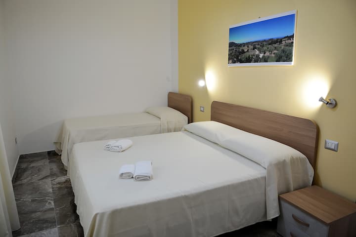 B&b Miramare - Camera Tripla Baronia - Ascea