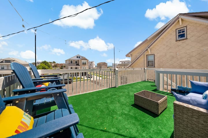 Ocean View Of Inlet - 2nd Story Balcony & Parking - North Wildwood, NJ