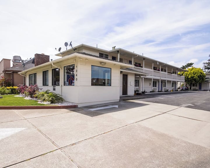Family Coastal Escape - Monterey, CA