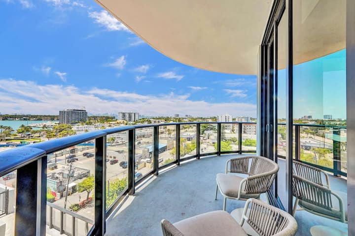 Relax On The Balcony | Lux 1br Condo In 72 Park - Miami Beach, FL