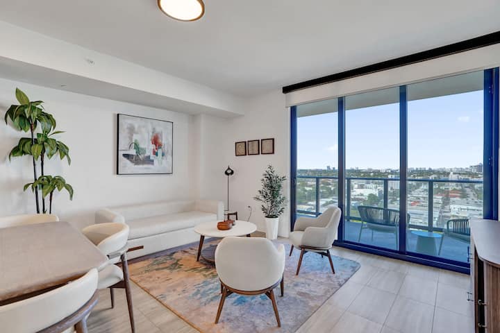 72 Park Luxury – Stylish 2br Condo Above The City - Miami Beach, FL