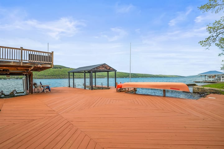 Keuka Lake | Lakefront |  Dock - Bully Hill Vineyards, Hammondsport