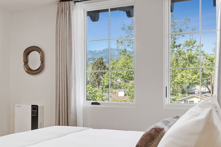 Casa Riviera 8 - Boutique Suites - Montecito, CA