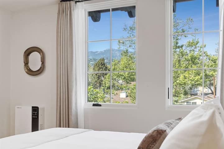 Casa Riviera 8 - Boutique Suites - Santa Barbara, CA