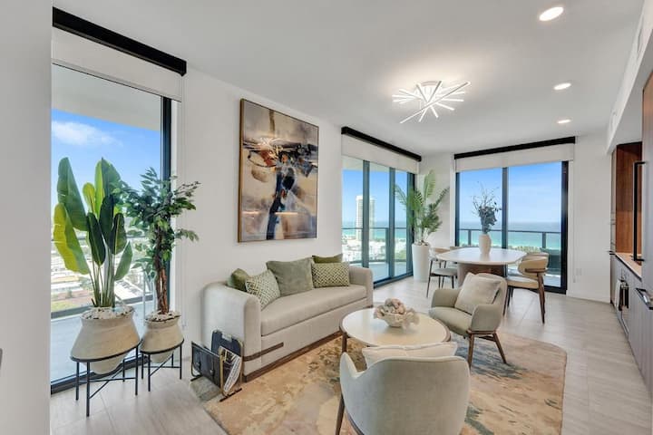 15th Floor Luxury 4-bedroom Condo W/ Ocean Views B - Miami Beach