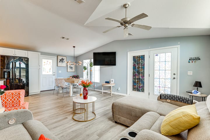 3 Mi To Fort Myers Beach: Home W/ Pool Access - Fort Myers Beach