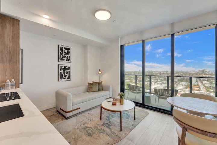 Modern 1br Penthouse – Miami Beach, Stunning Ocean - Miami Beach, FL