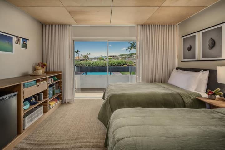 2 Rooms L Outdoor Pool, Bikes & Island Vibes - Kailua-Kona, HI