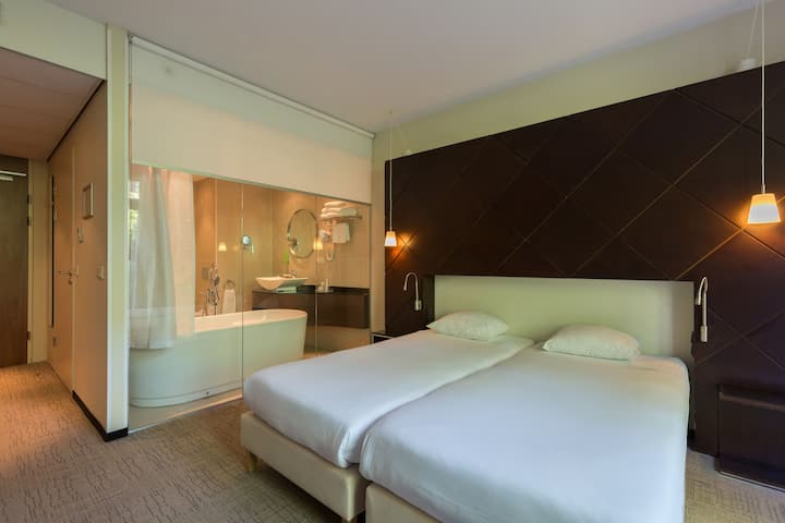 Convenient Stay! Onsite Pool! Free Breakfast - Hamont-Achel