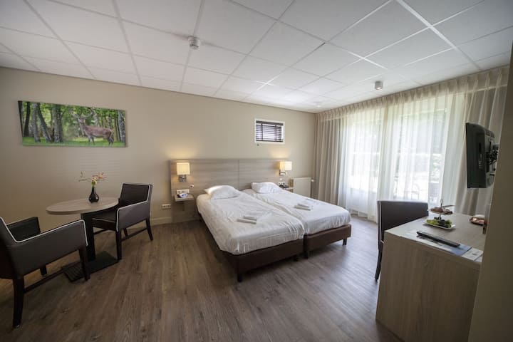 Orest Retreat With On-site Dining And Bike Rentals - Apeldoorn