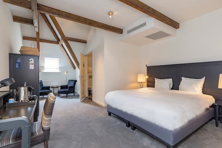 Perfect Spot For Roermond Shopping! Free Parking - Venlo