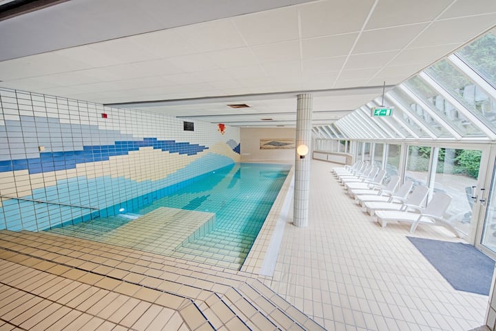 Ideal Getaway — Pool & Free Parking Included - Lochem