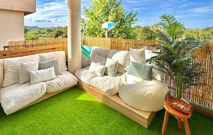 2 Bedroom Gorgeous Apartment In Sagunto - Sagunto