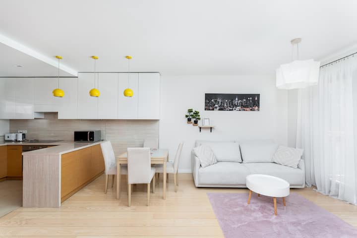 Pink Blush Haven Apartment - Krakow