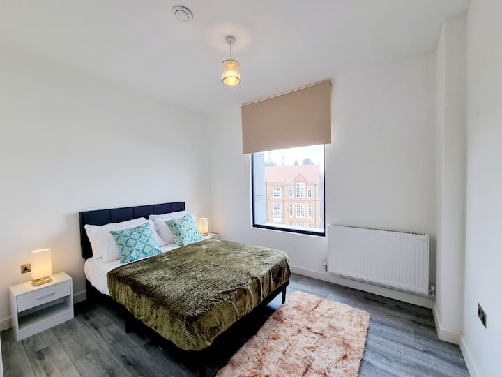 Stylish 2 Bed Flat In Woolwich - Woolwich